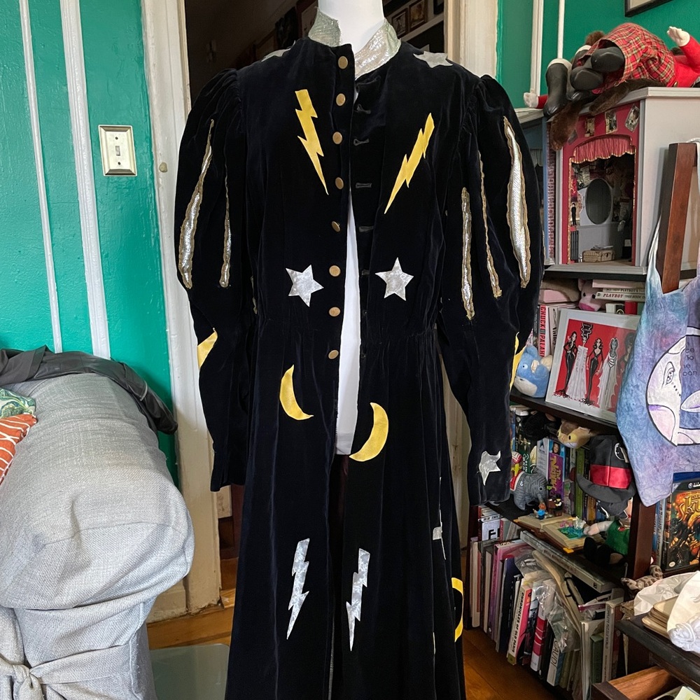 Vintage 1930s Black Velvet Wizard Coat With Yellow De… - Gem